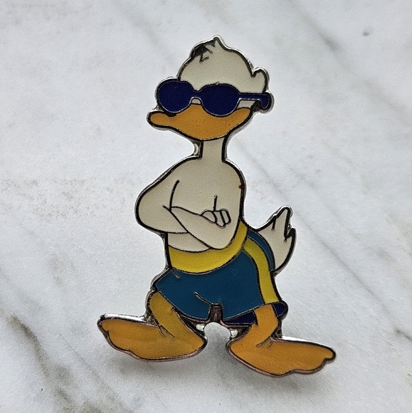 Disney | Jewelry | Donald Duck Disney Pin | Poshmark